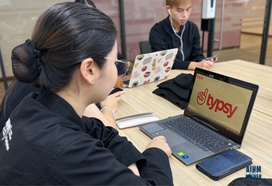 Getting Typsy with Tip: Enhancing Learning with Online Media